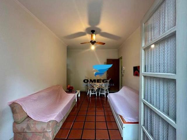Apartamento à venda pertinho da Praia das Astúrias no Guarujá | Omega Imóveis