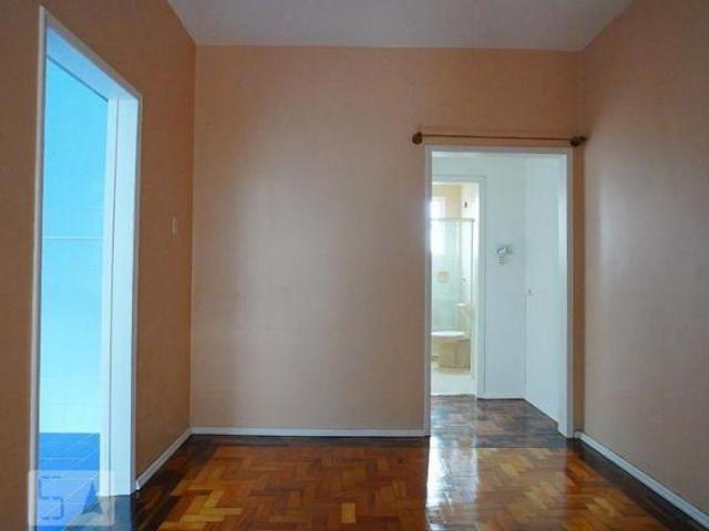 Apartamento à Venda Petrópolis, 1 Quarto, 40 m² Porto Alegre