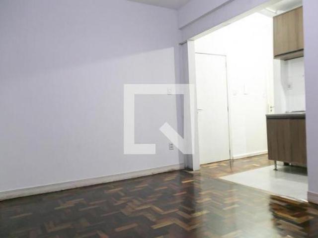 Apartamento à Venda Petrópolis, 1 Quarto, 45 m² Porto Alegre