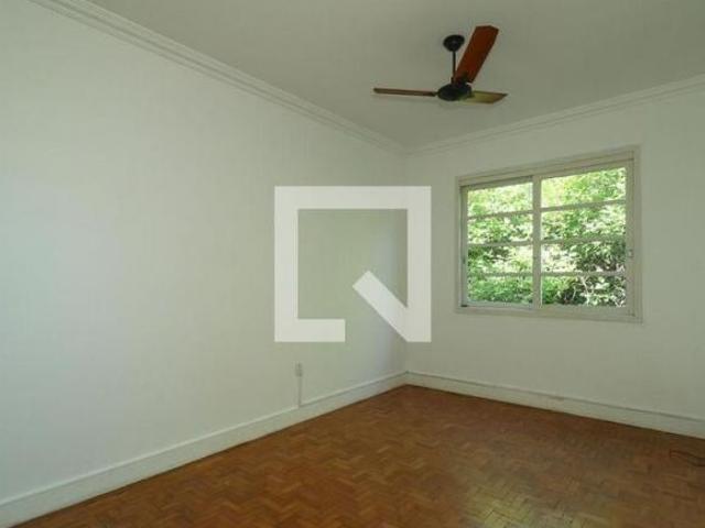 Apartamento à Venda Petrópolis, 2 Quartos, 76 m² Porto Alegre