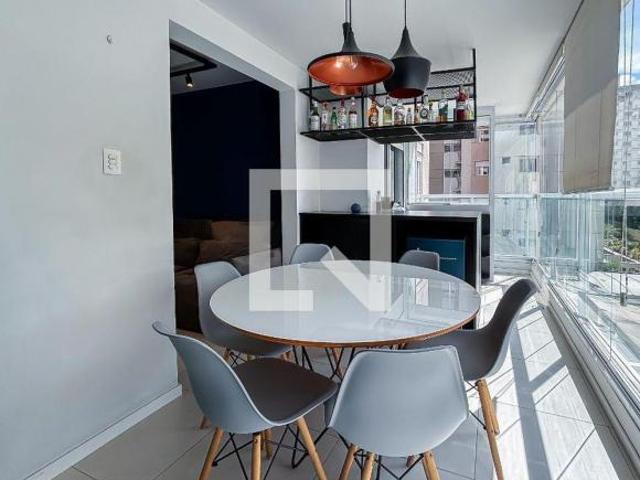Apartamento à Venda Pinheiros, 2 Quartos, 62 m2