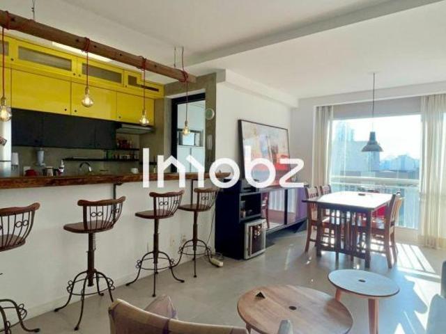 Apartamento à Venda Pinheiros, 2 Quartos, 65 m2