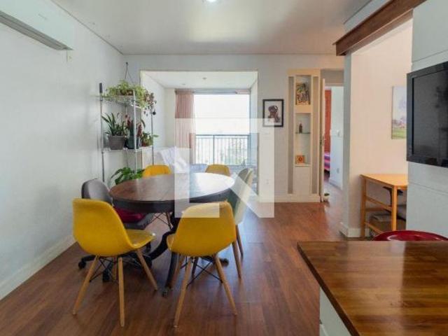 Apartamento à Venda Pinheiros, 2 Quartos, 69 m2