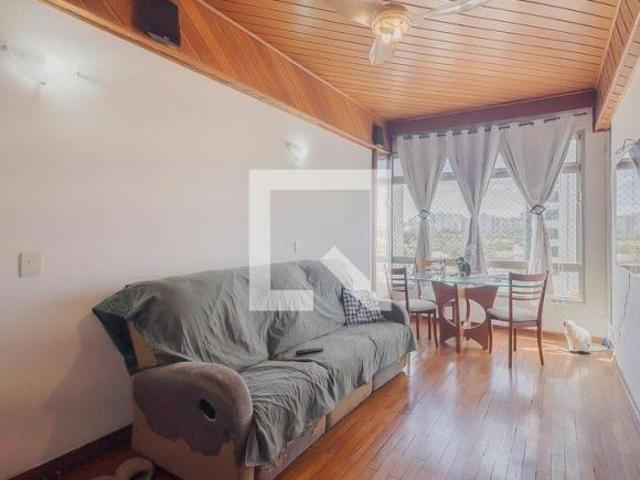 Apartamento à Venda Pinheiros, 2 Quartos, 69 m² São Paulo