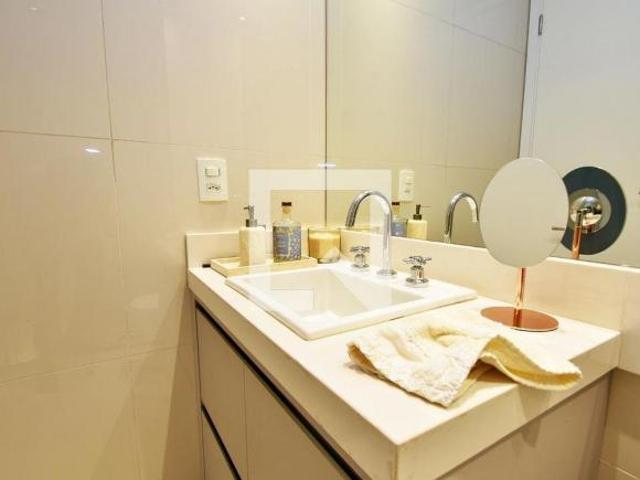 Apartamento à Venda Pinheiros, 2 Quartos, 74 m2