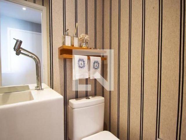 Apartamento à Venda Pinheiros, 2 Quartos, 75 m2