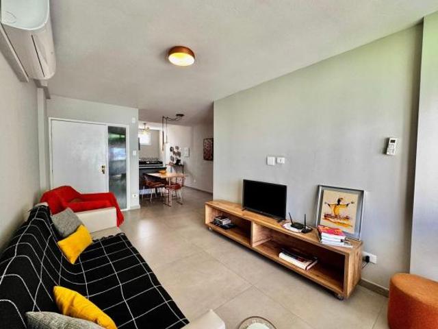 Apartamento à venda, Pitangueiras, Guarujá, SP / Qvista inteligência imobiliário