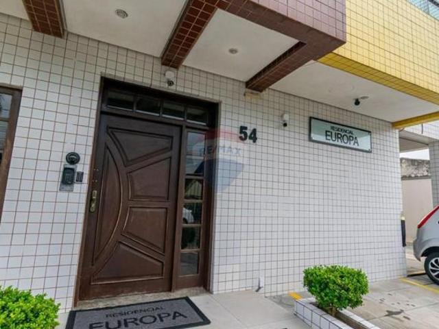 Apartamento à Venda por R$389.990 com 2 dormitórios com suíte, 84m², Residencial Europa – Vila Ver