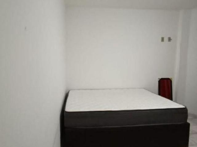 Apartamento à venda por R$ 300.000,00 Vila Guilhermina Praia Grande/SP