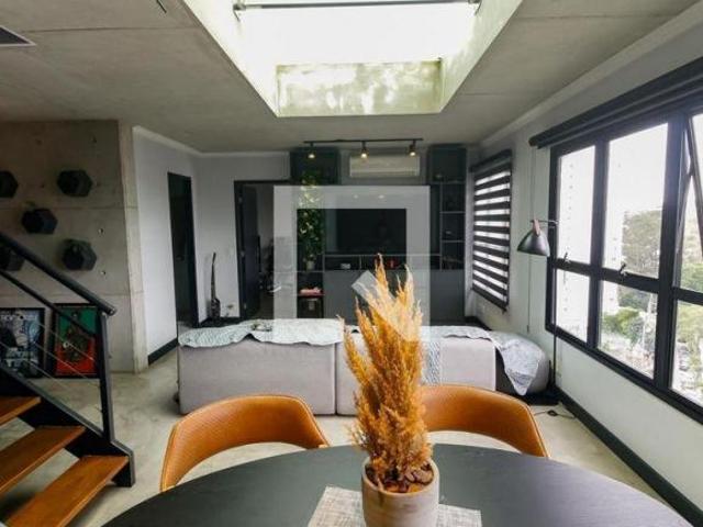 Apartamento à Venda Portal do Morumbi, 1 Quarto, 140 m2