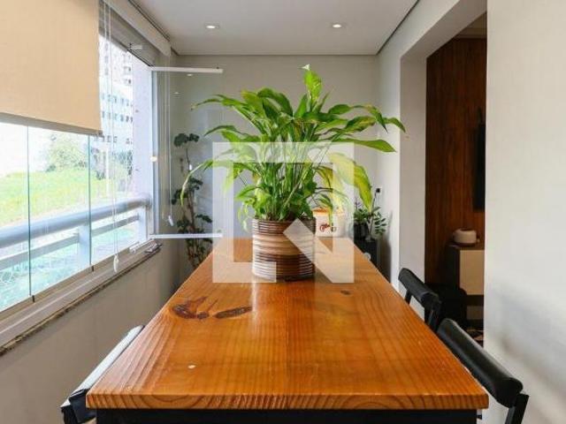 Apartamento à Venda Portal do Morumbi, 2 Quartos, 80 m2
