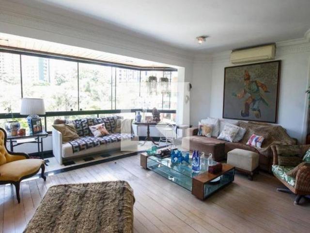 Apartamento à Venda Portal do Morumbi, 3 Quartos, 220 m2