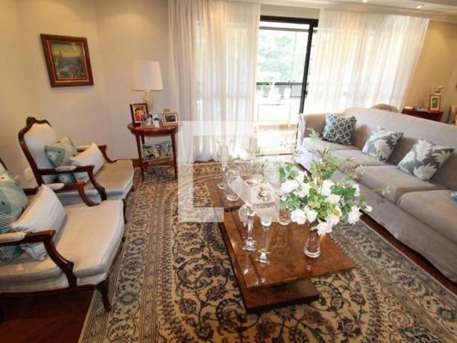 Apartamento à Venda Portal do Morumbi, 3 Quartos, 230 m2