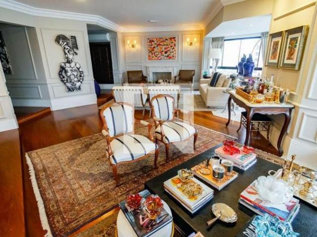 Apartamento à Venda Portal do Morumbi, 3 Quartos, 241 m2
