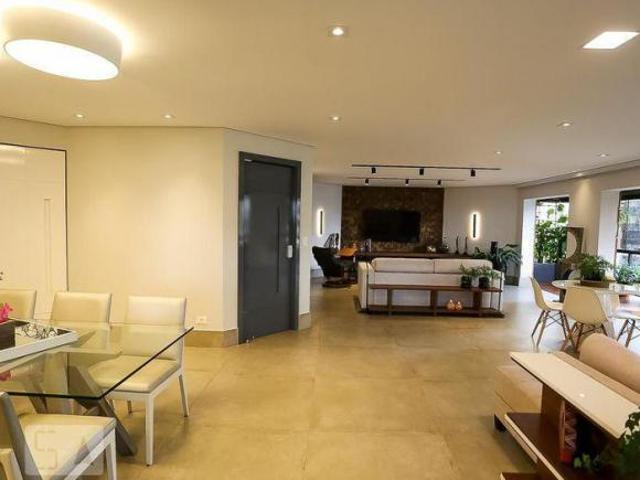 Apartamento à Venda Portal do Morumbi, 4 Quartos, 190 m2
