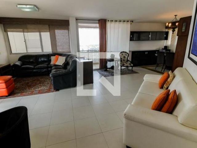 Apartamento à Venda Portal do Morumbi, 4 Quartos, 198 m2