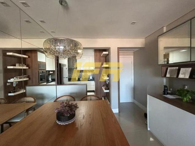 Apartamento à Venda Porteira Fechada 114m2, andar alto com Linda vista para Serra da Mantiqueira