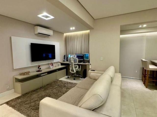 Apartamento á venda Porteira Fechada, 2 dormitórios sendo 1 suite, 80m² no Bairro Osvaldo Cruz, S
