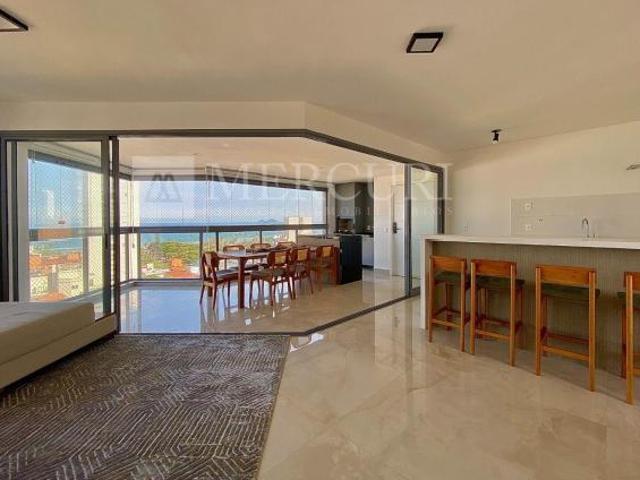 Apartamento à venda, Praia da Enseada, 3 Quartos, sendo 1 Suíte, Varanda Gourmet e Prédio com Lazer