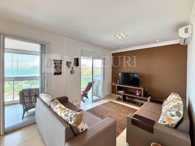 Apartamento à venda, Praia da Enseada, 3 Suítes e Varanda Gourmet Mercuri Imóveis Imobiliária no
