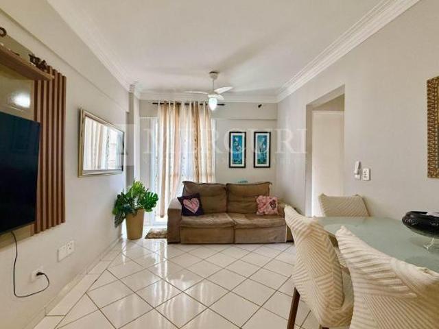 Apartamento à venda, Praia da Enseada, 2 Quartos e Sacada Mercuri Imóveis Imobiliária no Guarujá