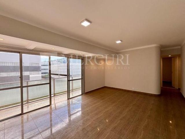 Apartamento à venda, Praia da Enseada, 4 Quartos, sendo 1 Suíte e Sacada com Vista Urbana Mercuri