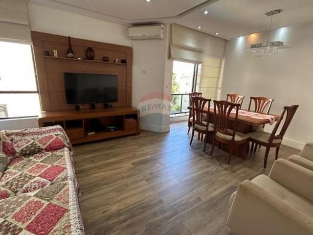 Apartamento à venda Praia da Enseada Guarujá à 250m da praia