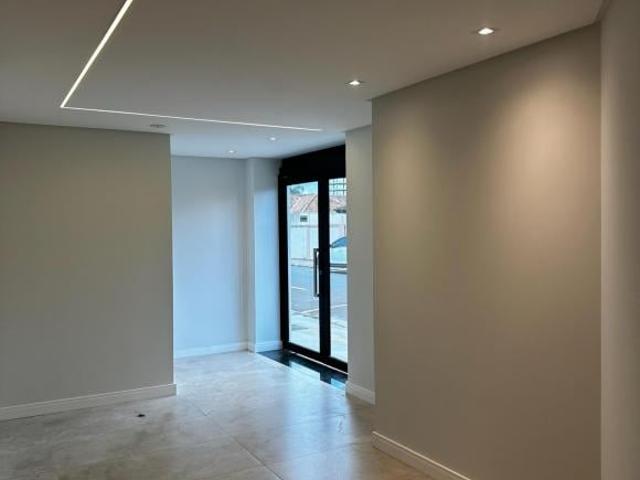Apartamento à venda, prédio com piscina! Oficinas, Ponta Grossa, PR