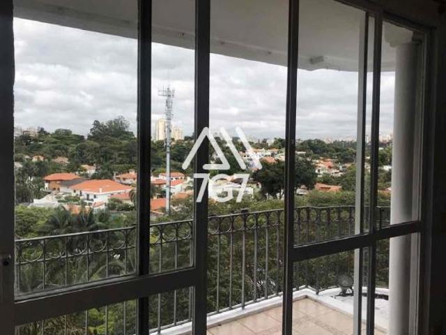 APARTAMENTO À VENDA PRÓXIMO A ESTAÇÃO MORUMBI DO METRÔ