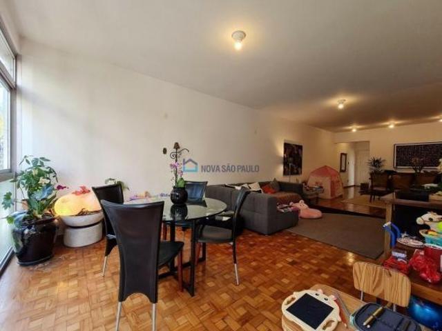 Apartamento a venda, próximo a Paulista e ao Metrô Brigadeiro