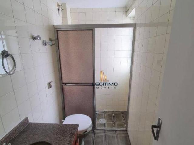 Apartamento à venda próximo à Praça da Árvore com 2 dormitórios e vaga. Mobilidade, comércio complet