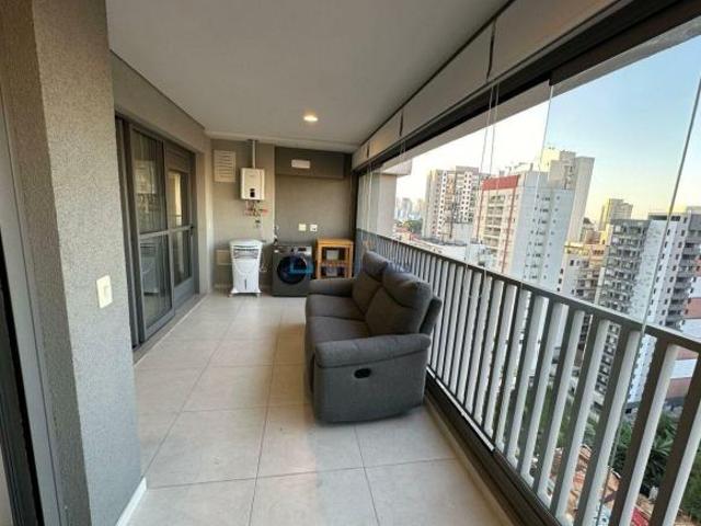 Apartamento à venda próximo ao metro Ana Rosa