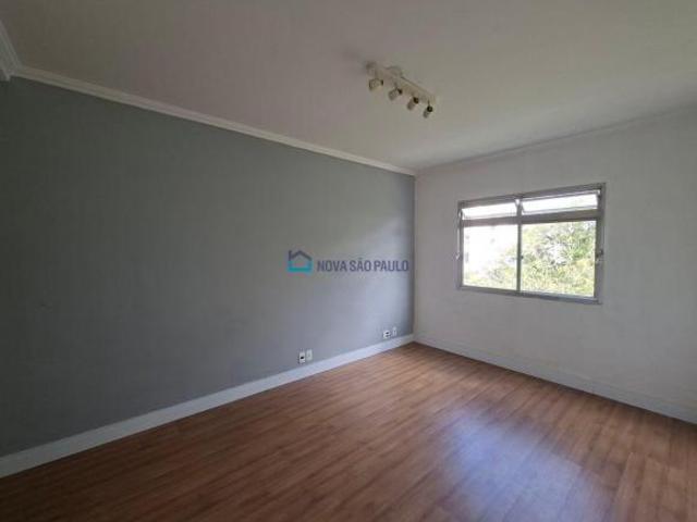Apartamento à venda próximo ao Metrô Jabaquara