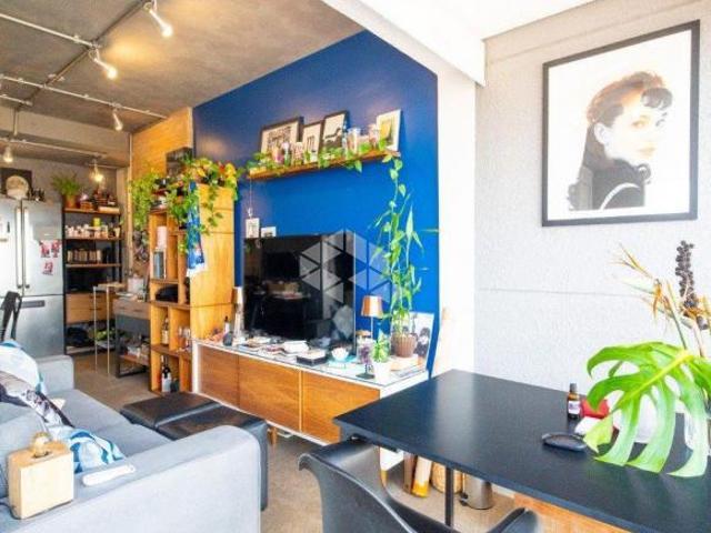 Apartamento a venda próximo ao Parque do Povo com 1 Quarto sendo Suíte, Varanda ampla e Condomínio C