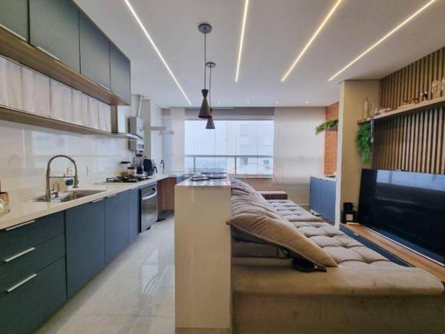 Apartamento a venda Próximo do Metrô Guilhermina com 2 dormitórios e 1 vaga de garagem