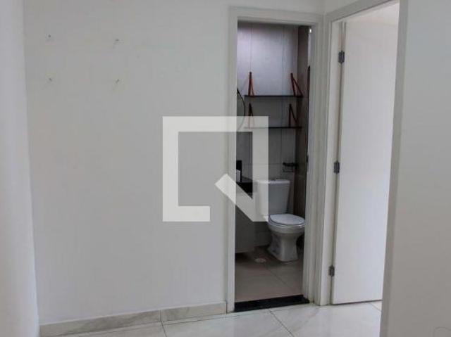 Apartamento à Venda Quitaúna, 1 Quarto, 30 m2