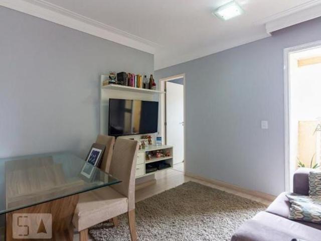 Apartamento à Venda Quitaúna, 2 Quartos, 45 m2
