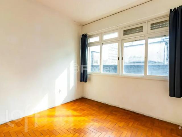 Apartamento à venda Rua Duque de Caxias, Centro Histórico Porto Alegre