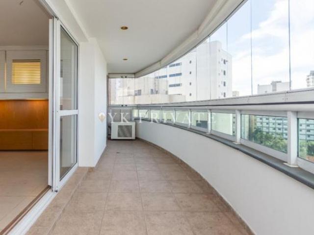 Apartamento à Venda / Rua Monte Alegre / Perdizes / 230m² / 3 suítes / 4 vagas demarcadas