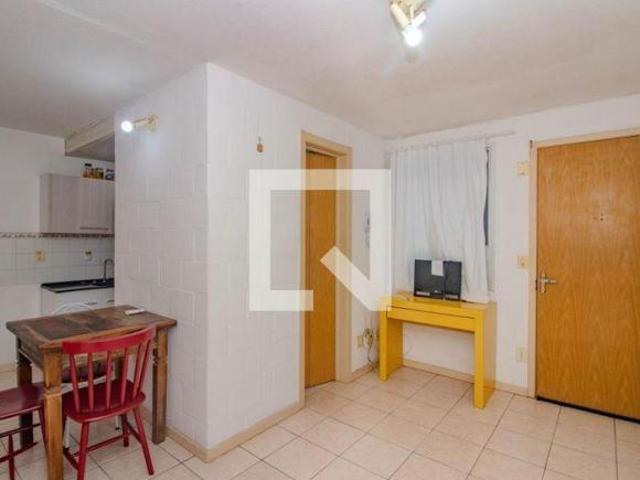 Apartamento à Venda Rubem Berta, 2 Quartos, 40 m² Porto Alegre