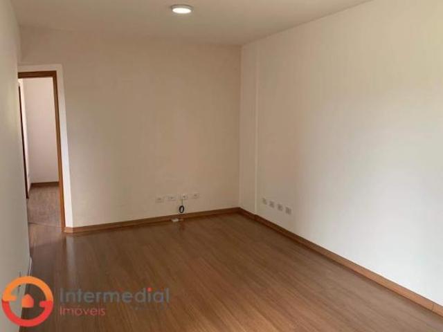 Apartamento à venda Real Parque com 75m²
