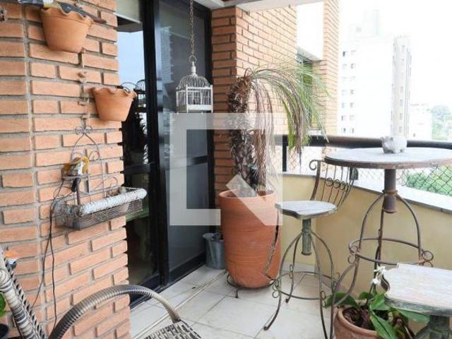 Apartamento à Venda Real Parque, 2 Quartos, 120 m2