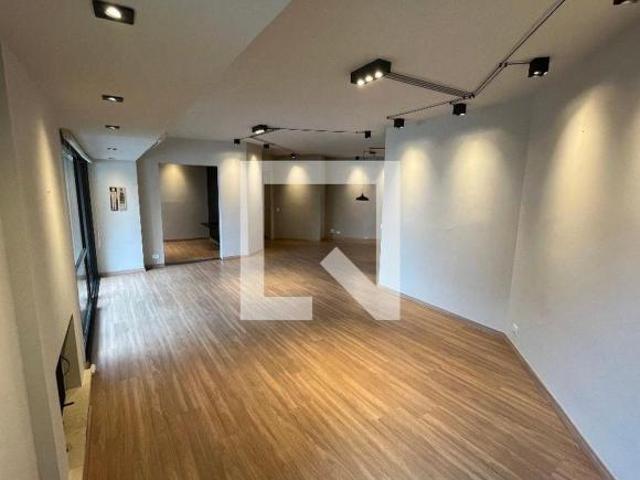 Apartamento à Venda Real Parque, 2 Quartos, 129 m2