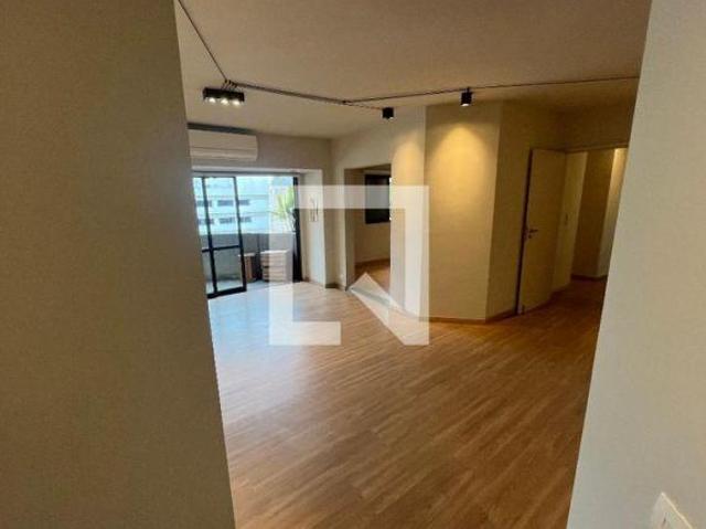 Apartamento à Venda Real Parque, 2 Quartos, 129 m² São Paulo