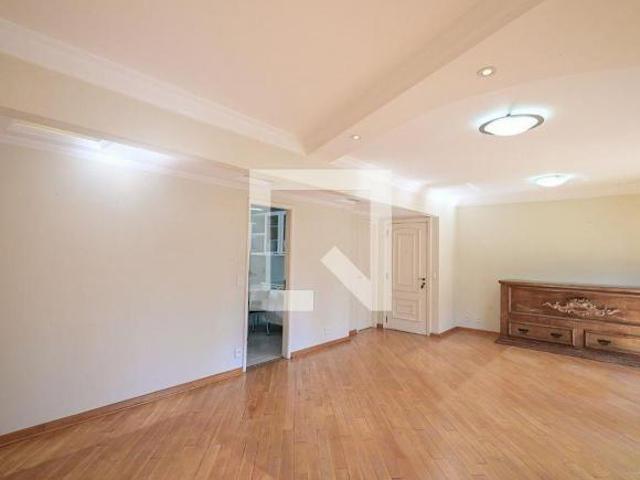 Apartamento à Venda Real Parque, 2 Quartos, 160 m2
