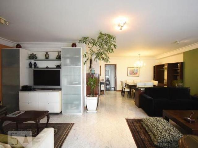 Apartamento à Venda Real Parque, 2 Quartos, 195 m2