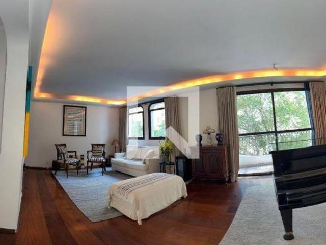 Apartamento à Venda Real Parque, 3 Quartos, 130 m² São Paulo