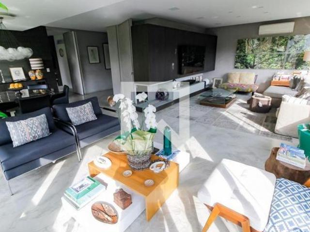Apartamento à Venda Real Parque, 3 Quartos, 207 m2
