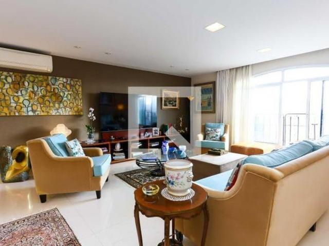 Apartamento à Venda Real Parque, 3 Quartos, 211 m2