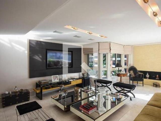 Apartamento à Venda Real Parque, 3 Quartos, 230 m2
